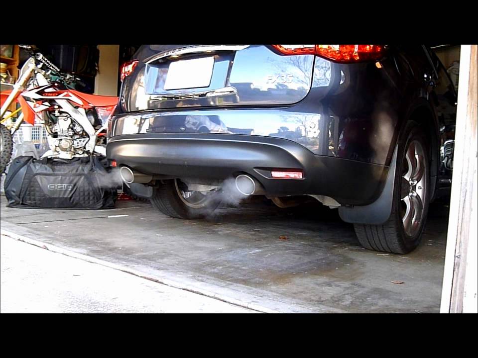 2009 fx35 exhaust sound - YouTube