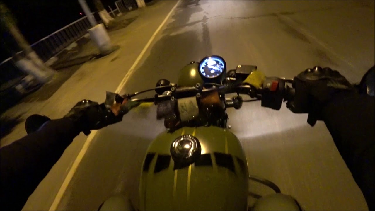 Test Ride Jawa Forty Two - YouTube