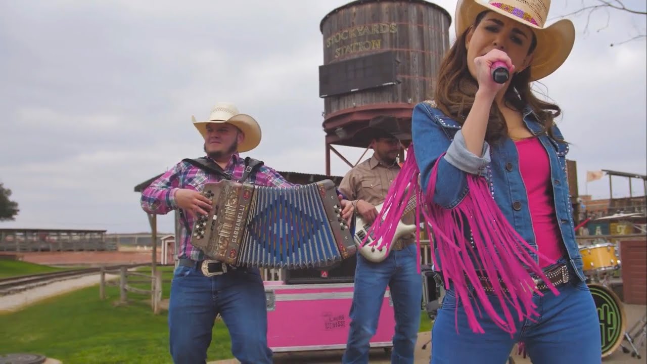 Laura Denisse y los Brillantes - El Texanito - YouTube