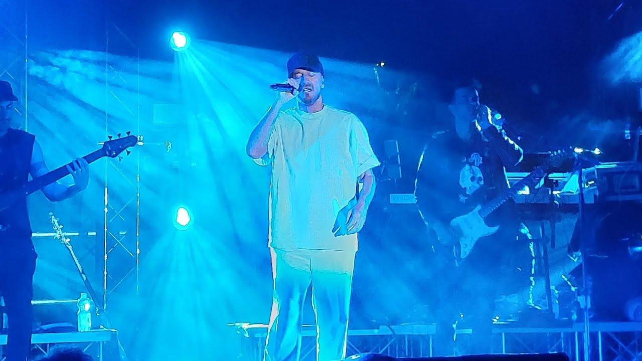 Raf - Infinito - 2023 Live Bergamo - YouTube
