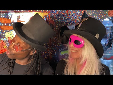 MAHNA MAHNA (cover) A 'One Mic Recording'...Featuring Leslie Knauer and ...