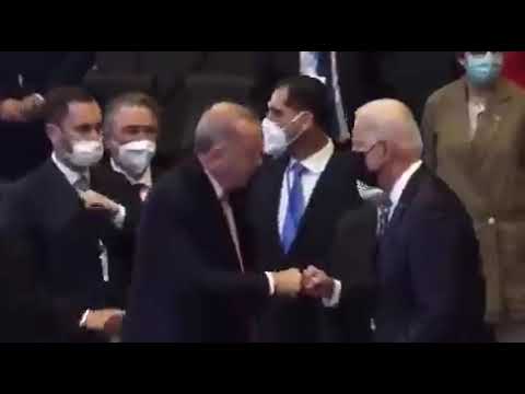 ABD Başkanı Joe Biden, Cumhurbaşkanımız Recep Tayyip Erdoğan’ın ayağına gelip selam veriyor