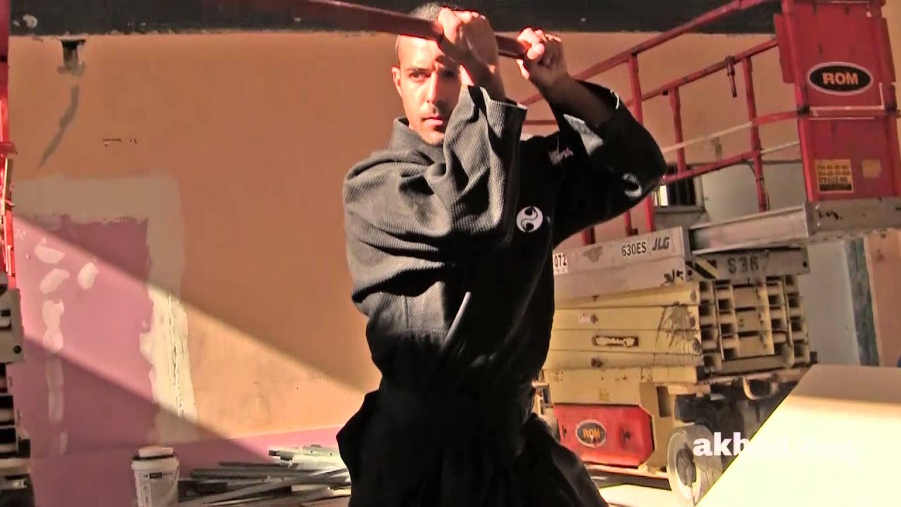 Te ura Gasumi no Kamae sword stance - YouTube