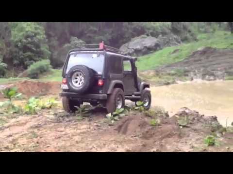 Jeep wrangler puddle mud 2 - YouTube