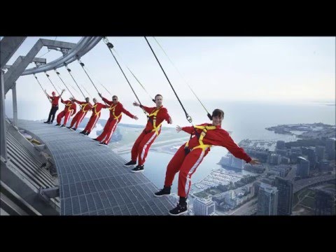 Describing 10 crazy pictures. 🅴🅽🅶🅻🅸🆂🅷 Vocabulary - YouTube