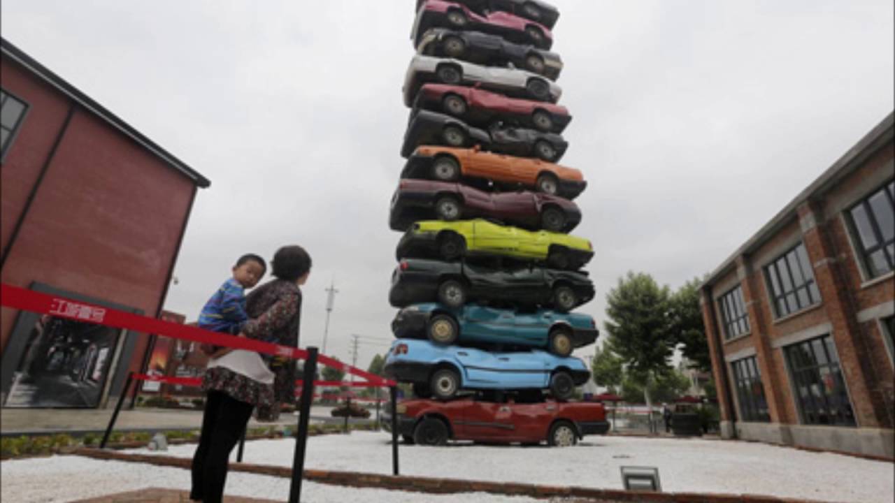 Describing 10 crazy pictures. 🅴🅽🅶🅻🅸🆂🅷 Vocabulary - YouTube