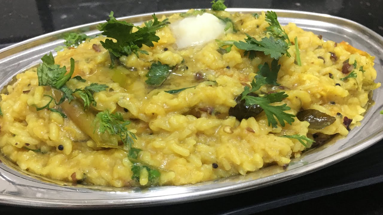 रेस्टोरंट सारखी दाल खिचडी || with sandhya‘s kitchen - YouTube