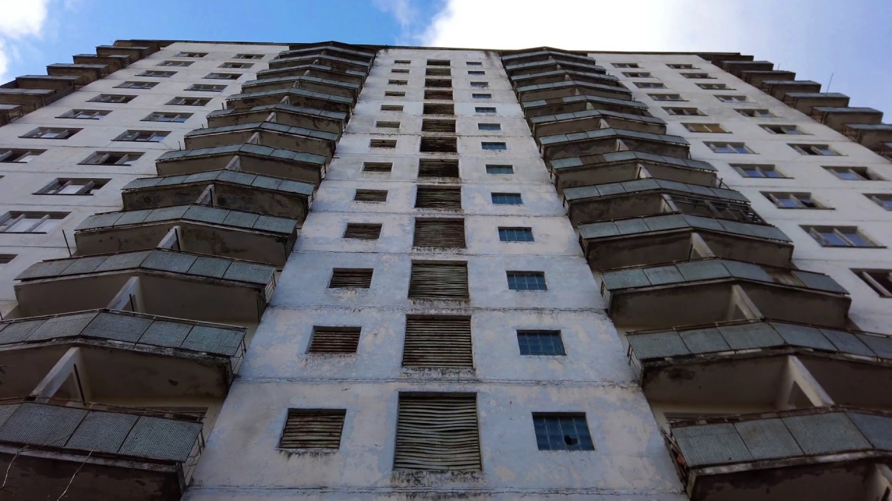 Climbing a 16 storey apartment building in Pripyat | 4K - YouTube
