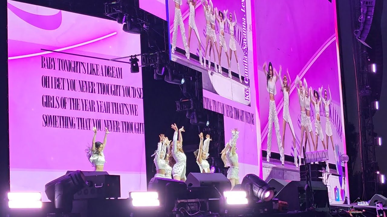 VCHA Girls of the year- Live México Twice Opening - YouTube