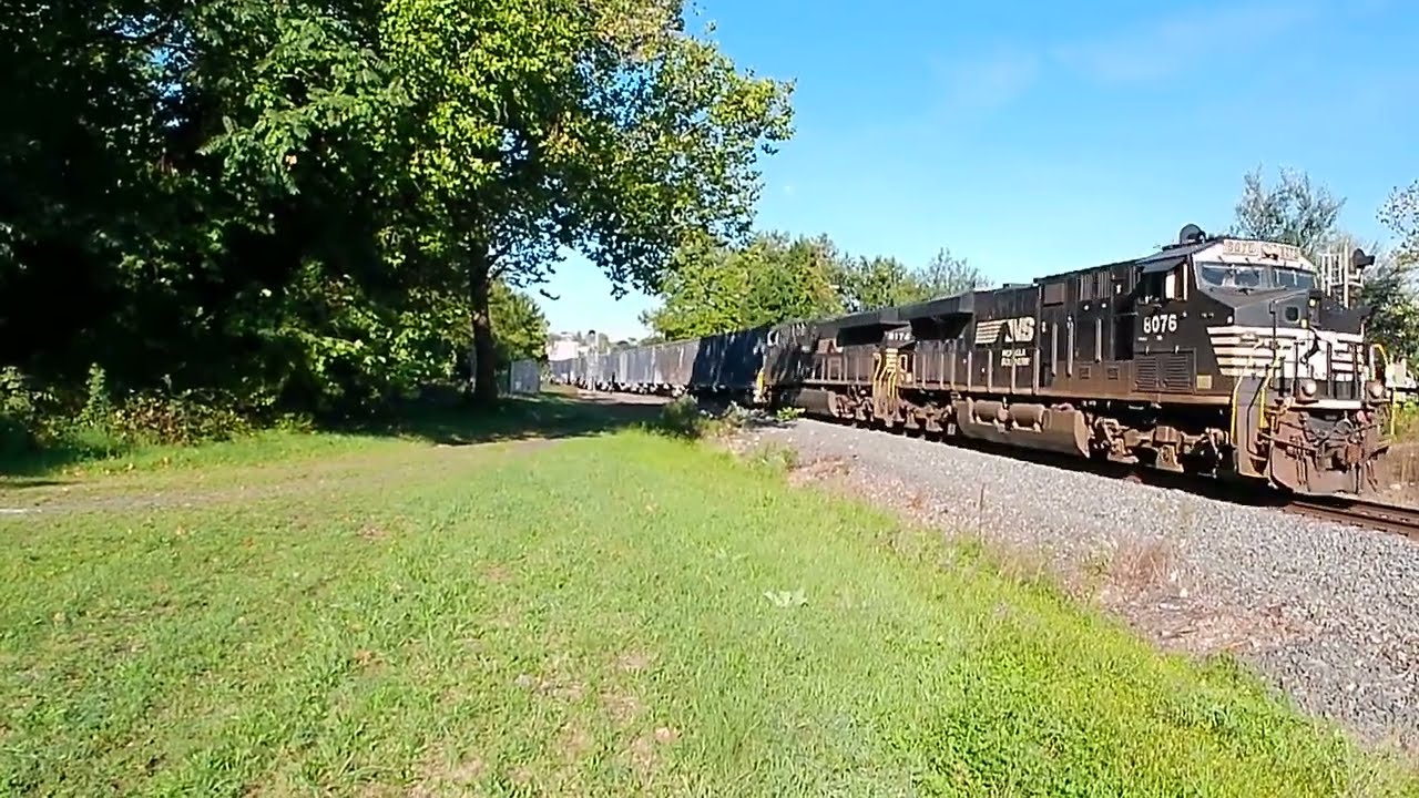 NS 62V Lehigh Line Phillipsburg NJ - YouTube