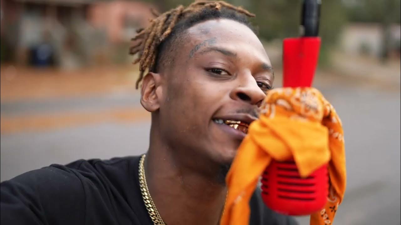 YUNG STACKZ - AIN'T GOT S#!T (Walk Down Mic Performance) - YouTube