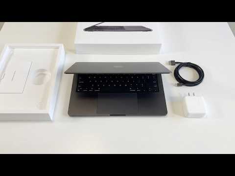 MacBook Pro M5 Unboxing: Space Black!