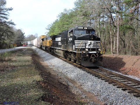 HD: NS 9434 leads NS Train 290 in Bremen, GA - YouTube