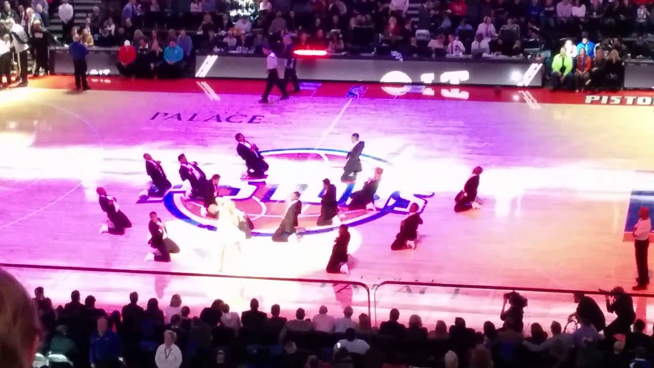 D Town Detroit Pistons Dance Team Opening Night Time Out vs Nets ...