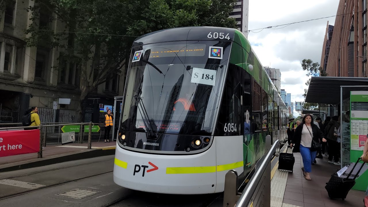 E2 Class 6054 from MCG Gates 4-7/ John Cain Arena to Spencer St - YouTube