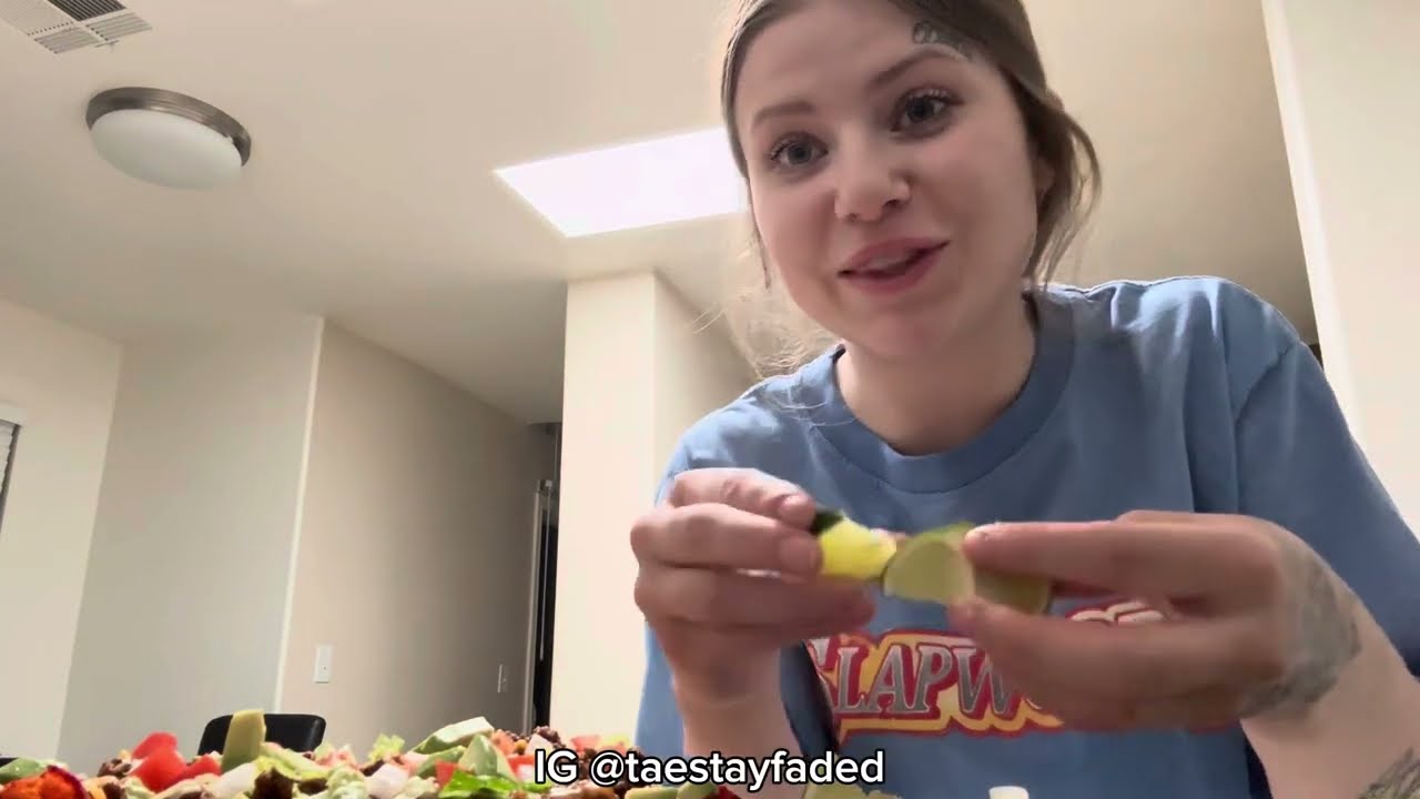 COOKING NACHOS WHILE HIGH AF 👩🏼‍🍳🍃😂 @gasbabyizzy - YouTube