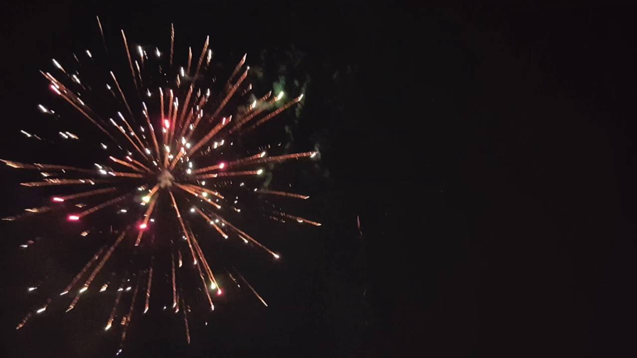 4th of July Back Yard Fireworks Battle - YouTube
