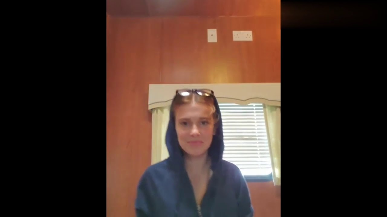 Eleven's Never ending story sung by Suzie poo and Dustie Bun -Stranger ...