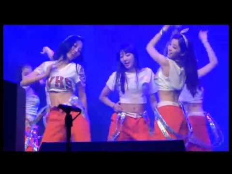 140615 BABY KARA SHOWCASE - STEP - YouTube