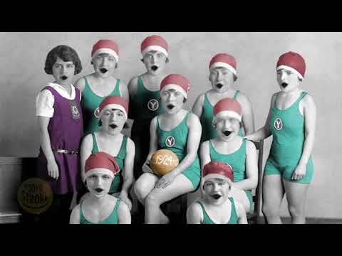 Funny Happy Birthday Song Weird Choir - YouTube