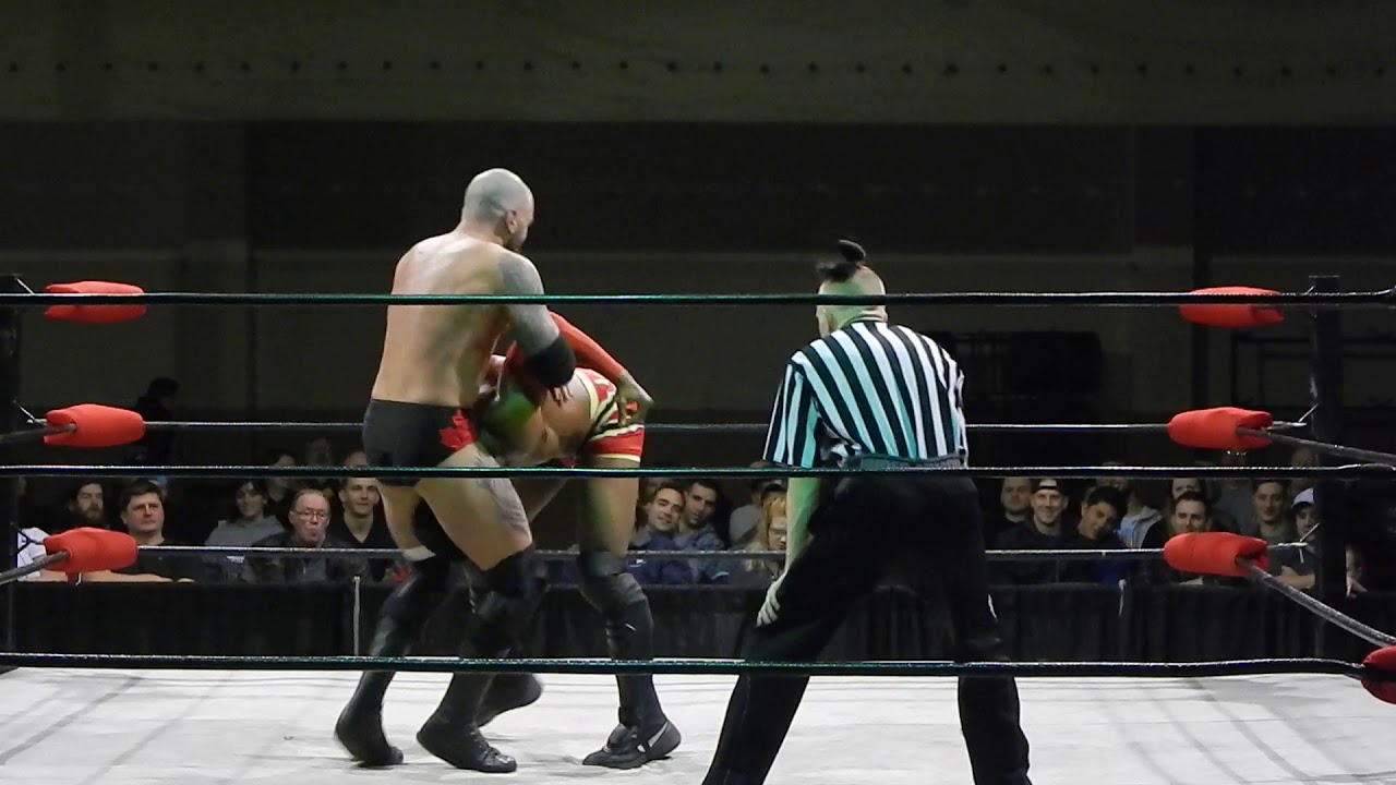 Sheldon Jean vs Markus Burke - YouTube