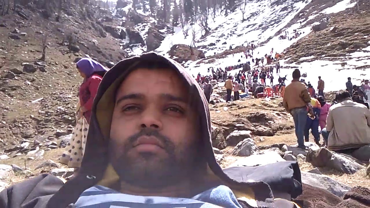 Gulaba viewpoint snow fall Manali to leh road - YouTube