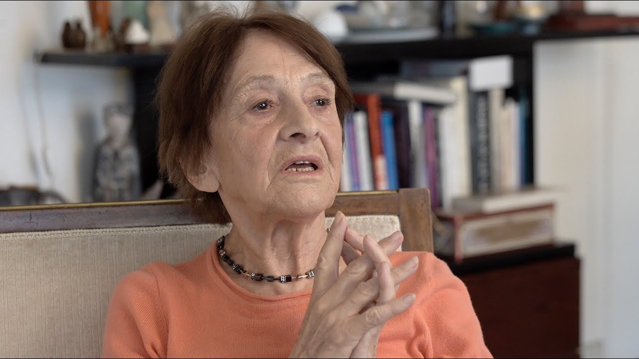 Roberte Hamayon. Livre 8. Jouer, un art mineur ? - YouTube