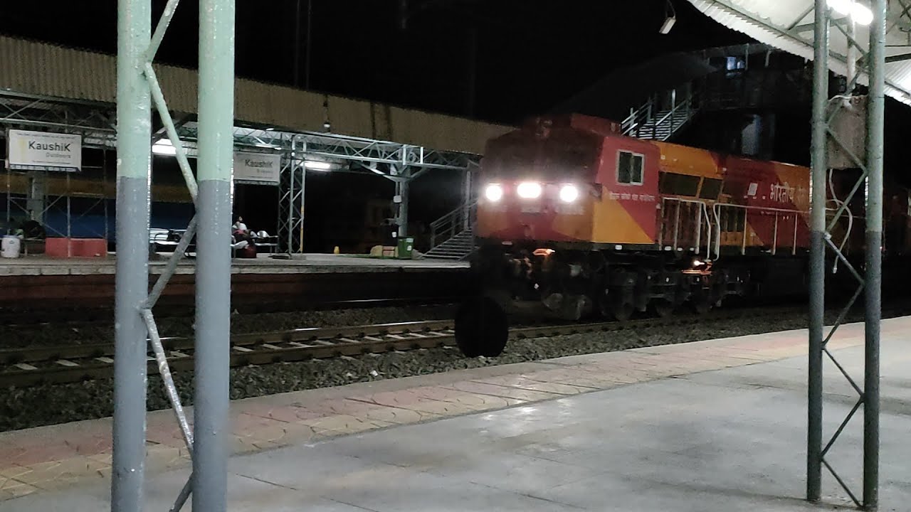 DOUBLE DECKER FREIGHT TRAIN WITH THE WDG-4D ENGINE - YouTube