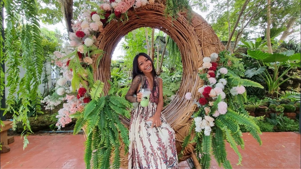 Time to feed fah 🤤 - YouTube