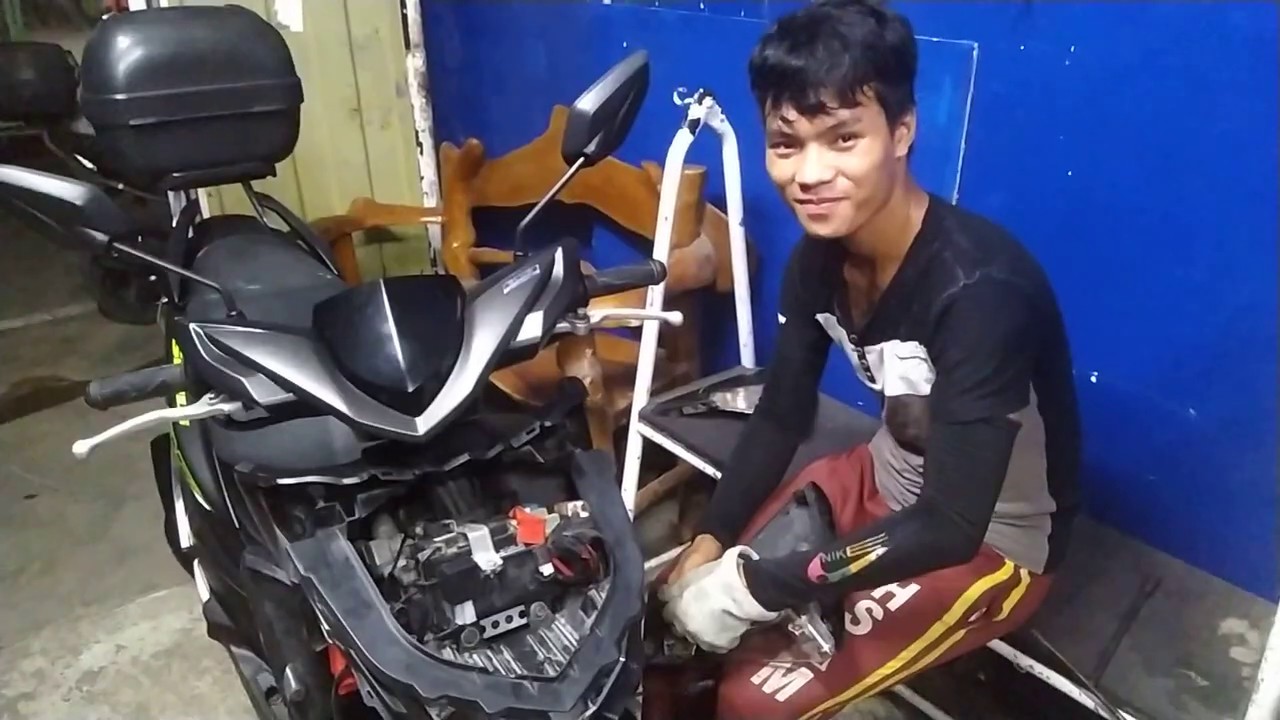 Mio soul I 125 mdl3 bracket fabrication - YouTube