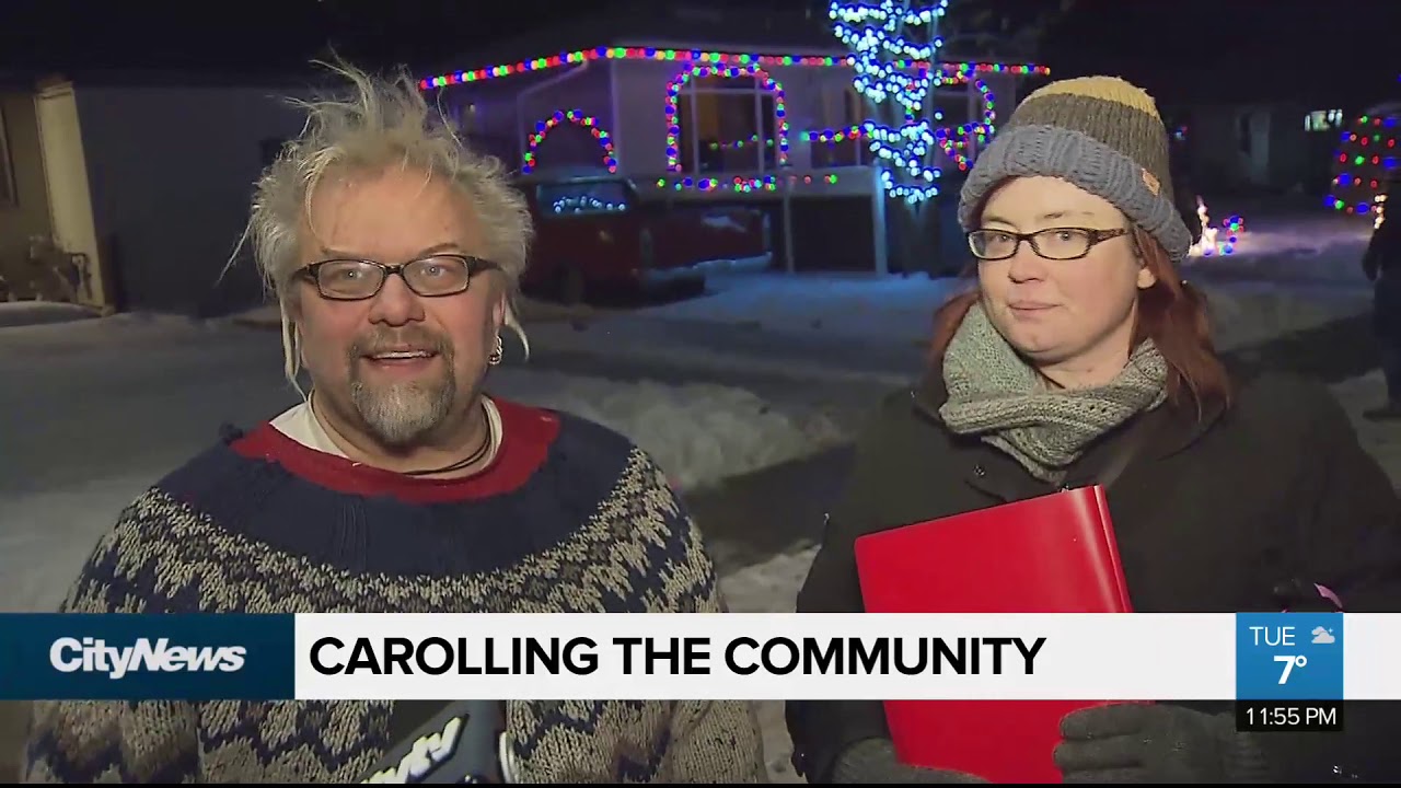 Community carollers bring holiday cheer to the neighbourhood - YouTube