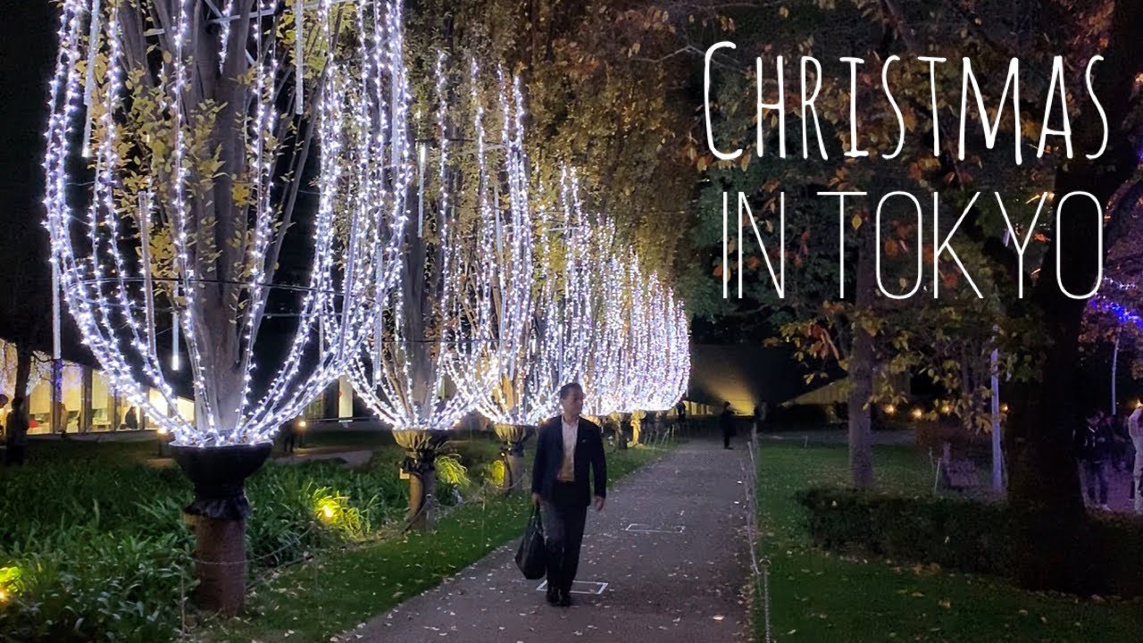 This is Christmas in Tokyo Japan - YouTube