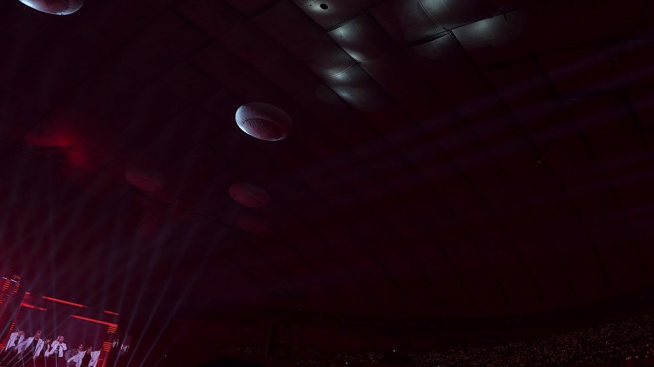 *no focus. for concert atmosphere only 🥹* 231029 Stray Kids - MEGAVERSE ...