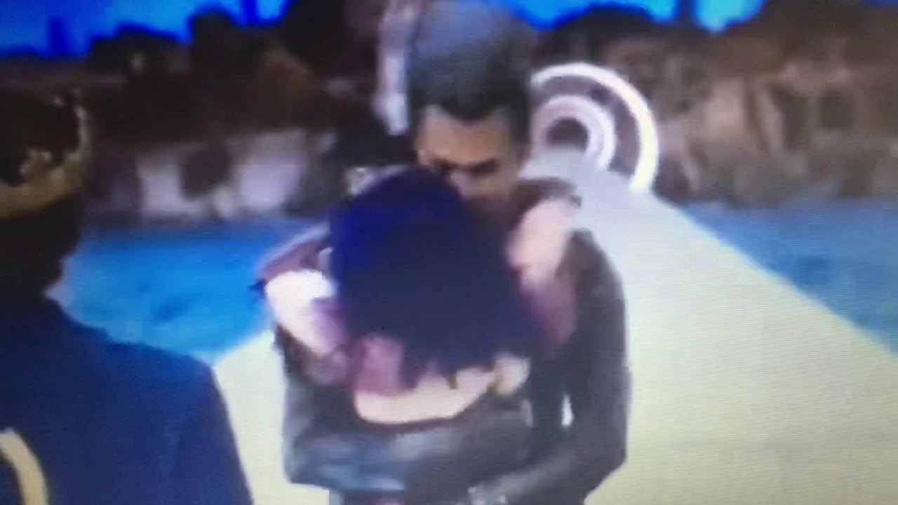 Descendants 3 mal’s dad is with her - YouTube