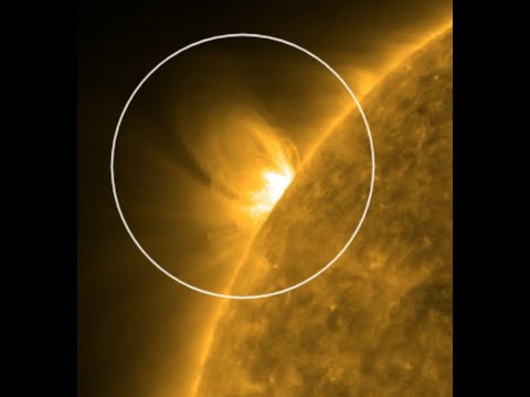 Breaking “Solar Flares Explode On The SUN” - YouTube