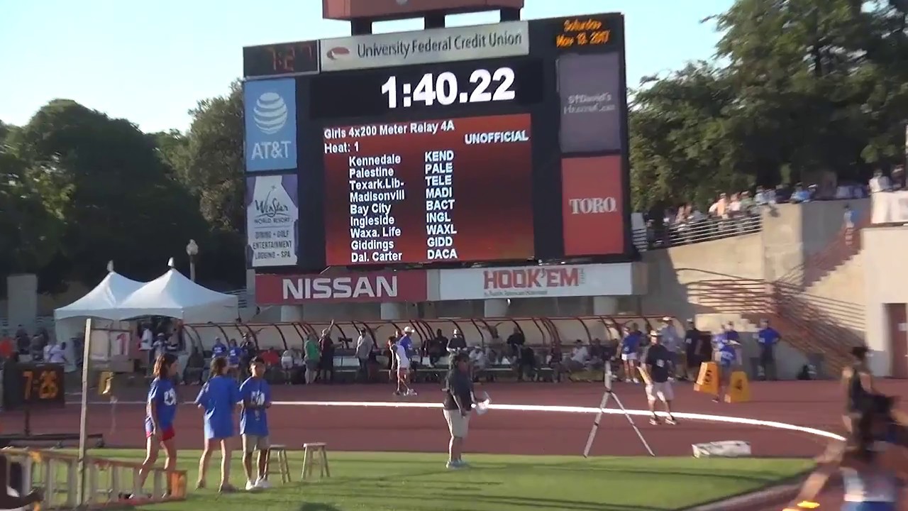 2017 UIL 4A State 800 Meter Relay Champs - YouTube