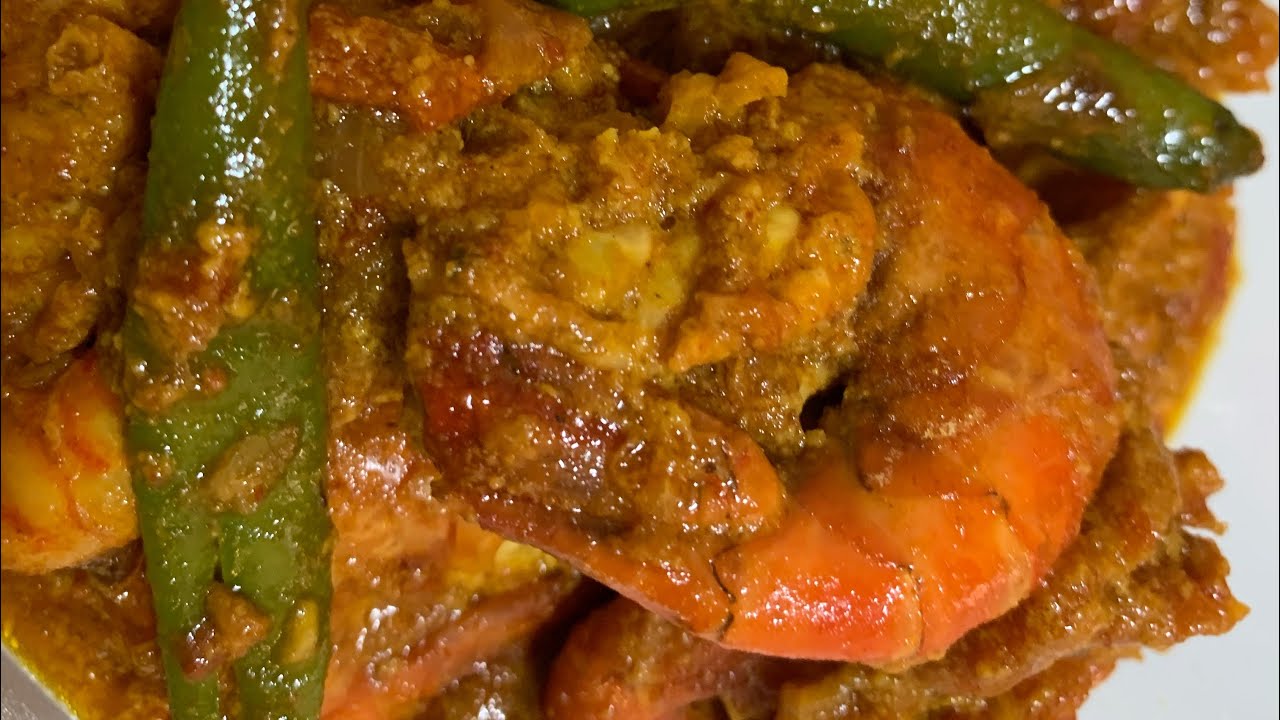 Chingri Macher Malai Curry - Perfect Bengali Chingrir Malaikari Recipe ...