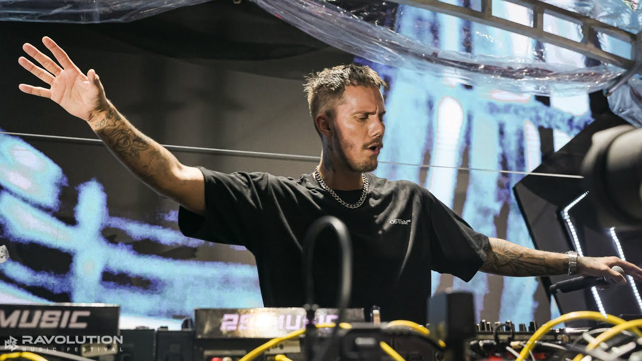 KAAZE Live @ RAVOLUTION 2022 (35 minutes at Universe Stage) - YouTube