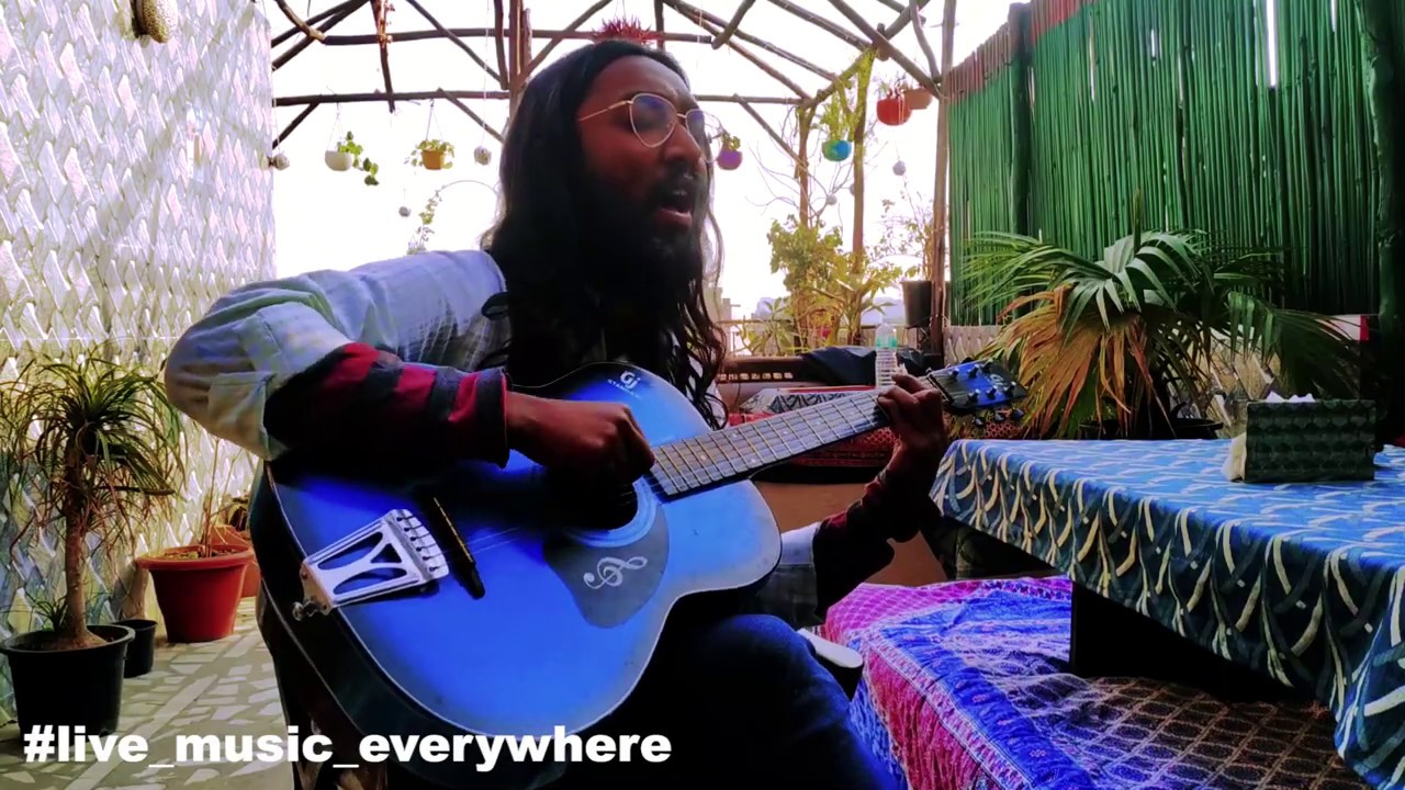 Om Namah Shivaya - Siddhant Sarkar Live! at Singh's Cafe Paharganj - YouTube