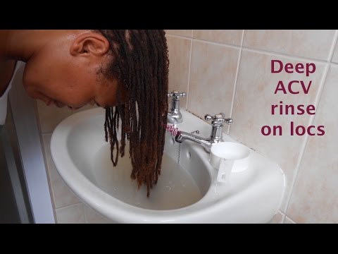 Deep Apple Cider Vinegar (ACV) rinse on locs - YouTube