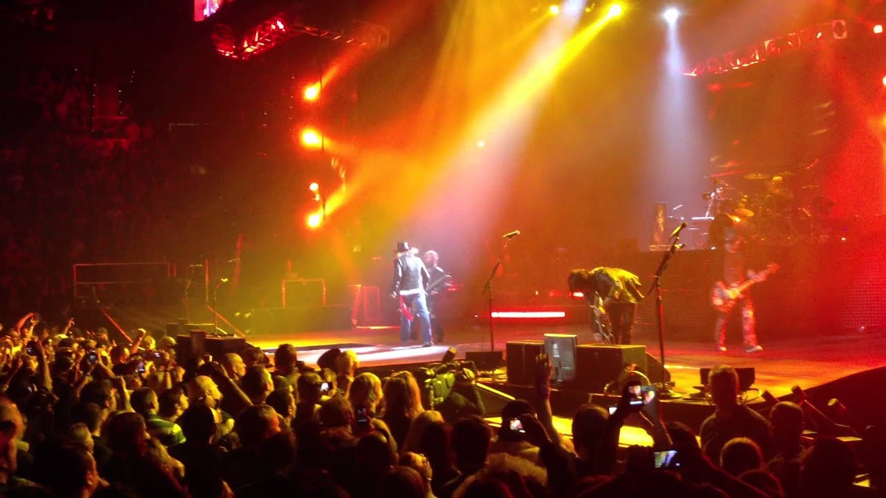 Guns n Roses Welcome to the Jungle Atlanta 11/2/11 GREAT QUALITY! - YouTube