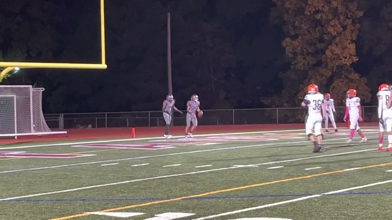 Colin Palumbo 27-yard TD run gives Matawan a 27-12 lead - YouTube