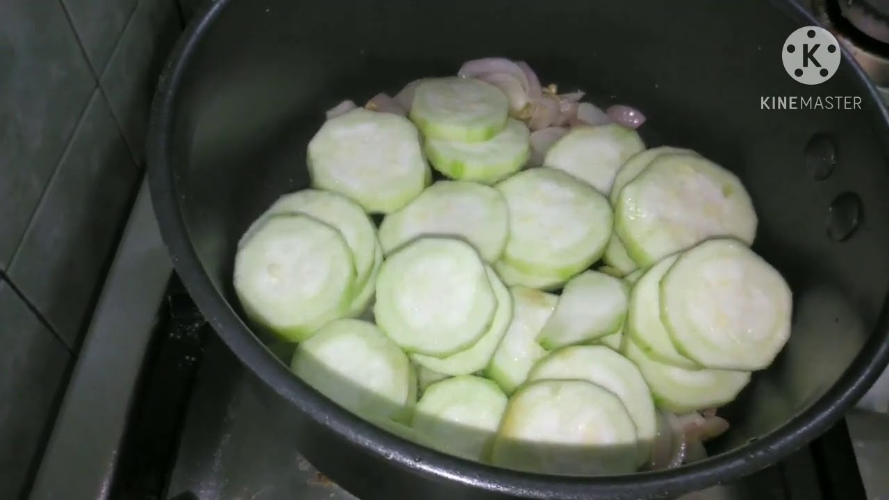 Misua with Patola,Talinum leaves&Fish Fillet soup. - YouTube