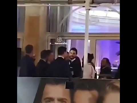 Hercai-Cannes Gecesi çok özel görüntüler kaçırmayın derim😍 Akın Akınözü ve Ebru Şahin Muazzam❤