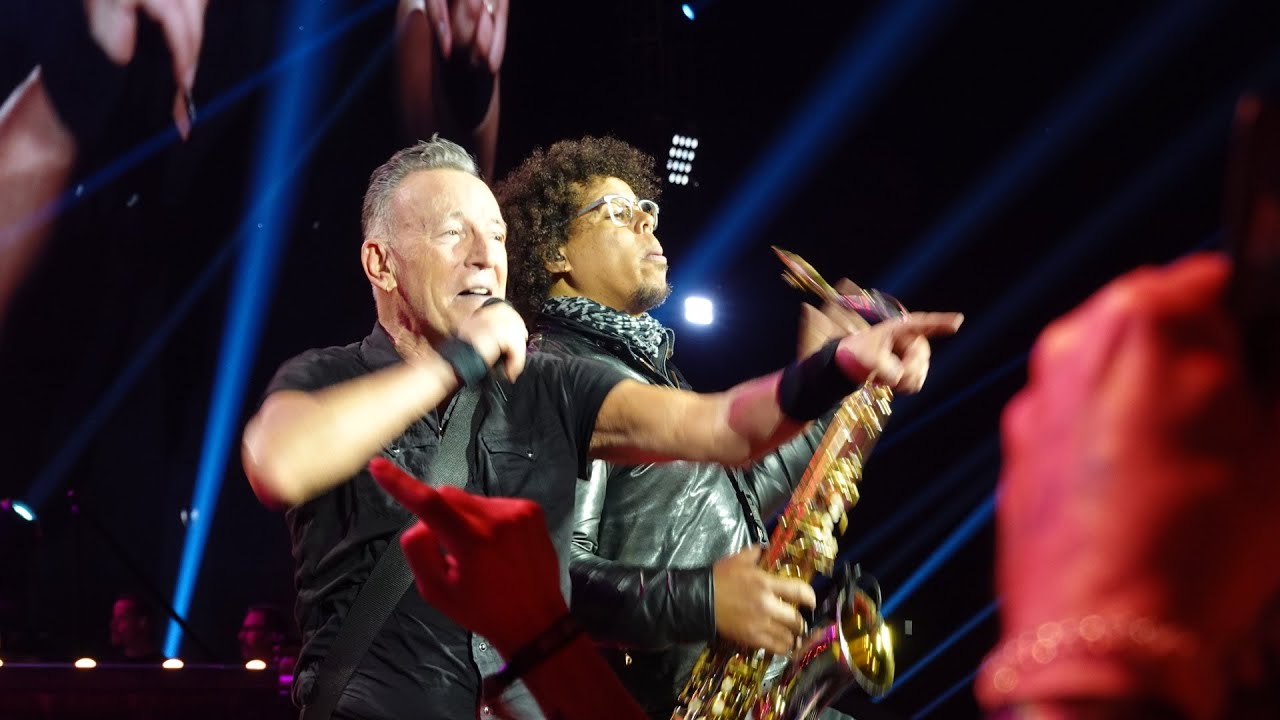 Bruce Springsteen-PAY ME MY MONEY DOWN 15-05-2023-Paris - YouTube