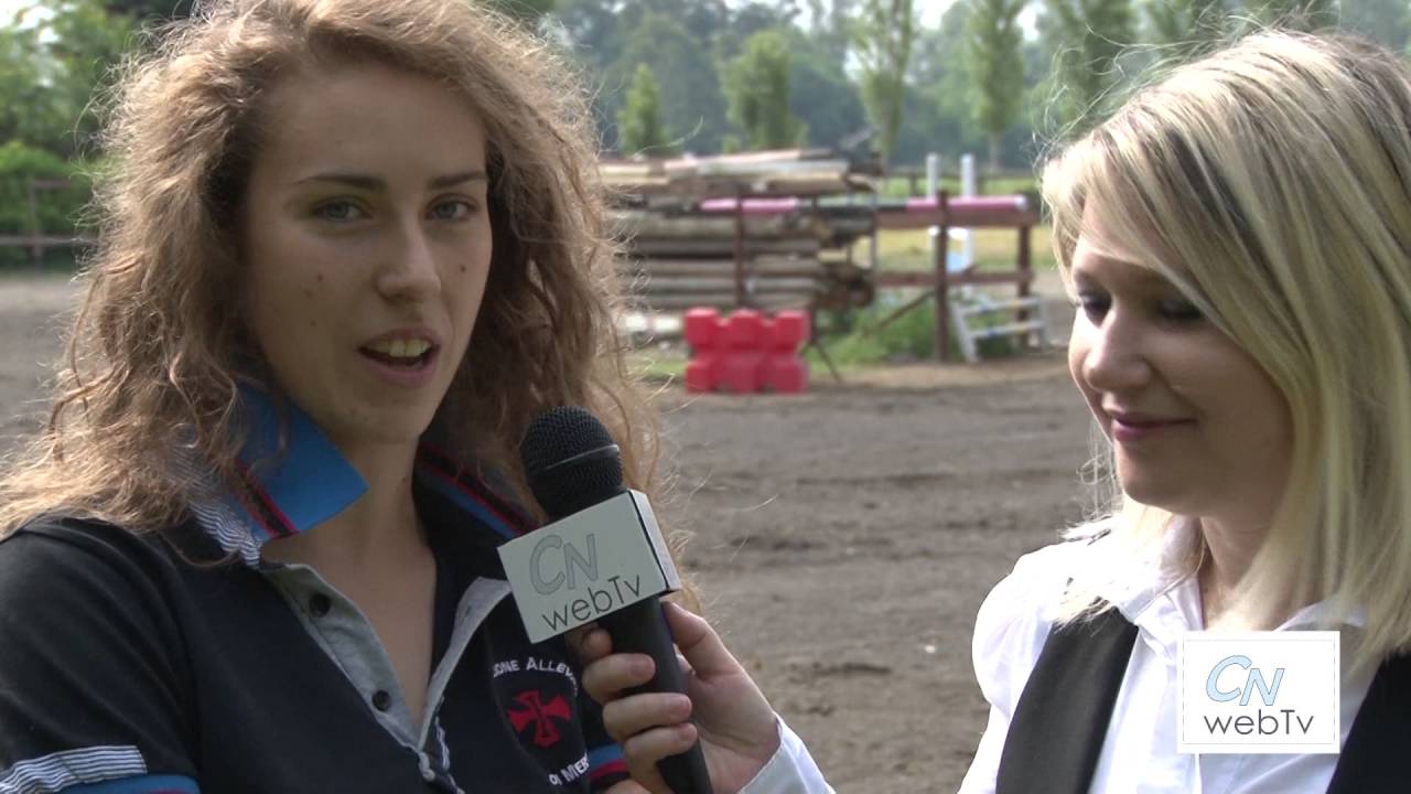 Servizio ragazza del mese Maggio 2016 - Giulia Righetti - YouTube