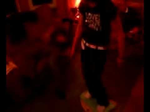 Emo plus Wii-Fit, Epic Fail - YouTube