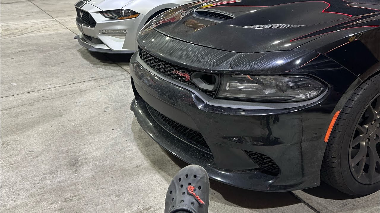 MAKING THE LOUDEST HELLCAT - CATLESS MIDPIPES INSTALL 🤯 - YouTube