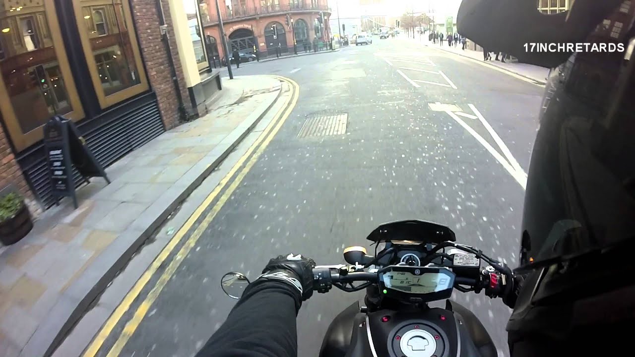 MT07/FZ07 Crash! - YouTube