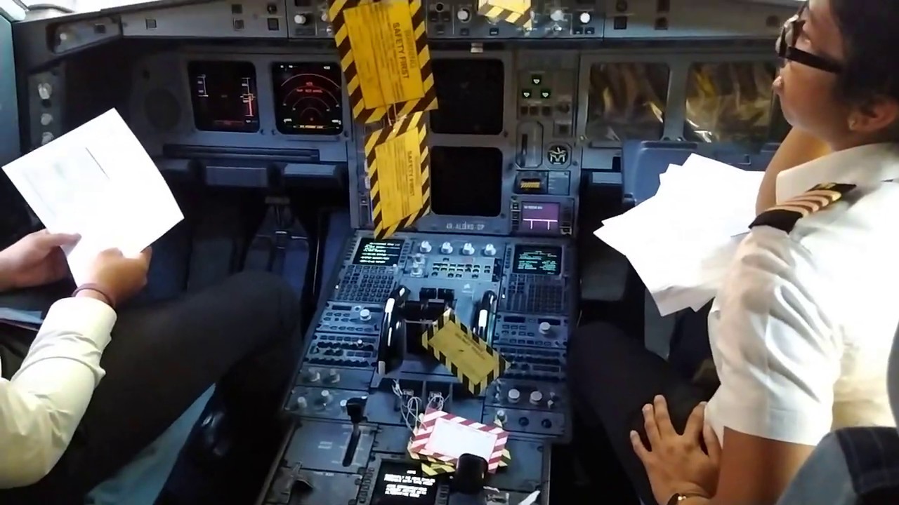 IN THE COCKPIT WITH THE 1st FEMALE AIRCRAFT ENGINEER - YouTube